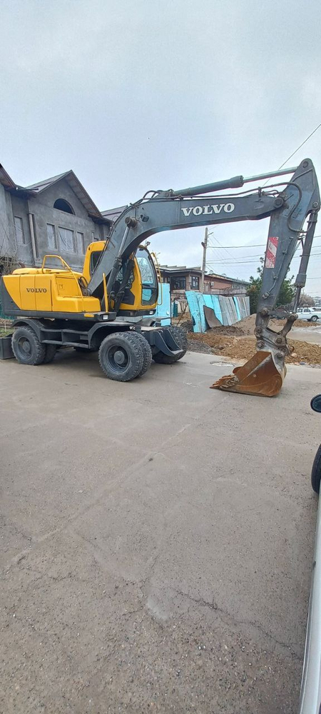 Экскаватор VOLVO 130.