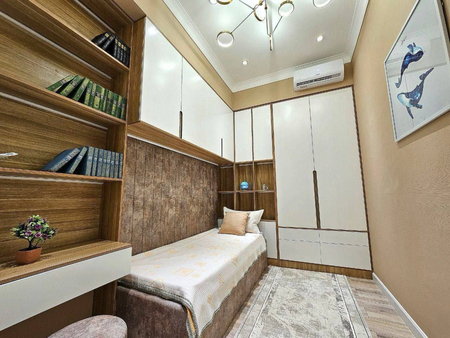 Продается 4/7/10 Застройщик Реа Хаус на Алайском рынке