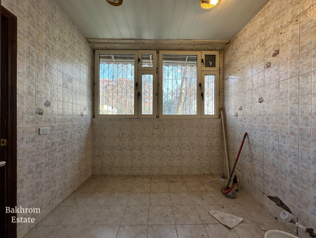 ул. Садык Азимова 4х ком. 127 м², посольство Японии