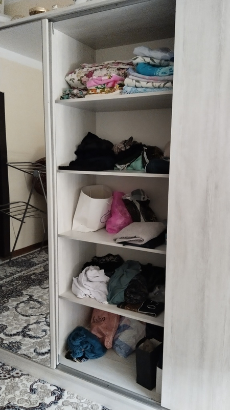 Deyarli yangi oynali shkaf sotiladi