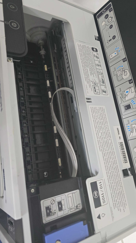 Epson M 1100 Oqqora Skarasnoy Printer Tiniq Kabellari Karobkasi bor