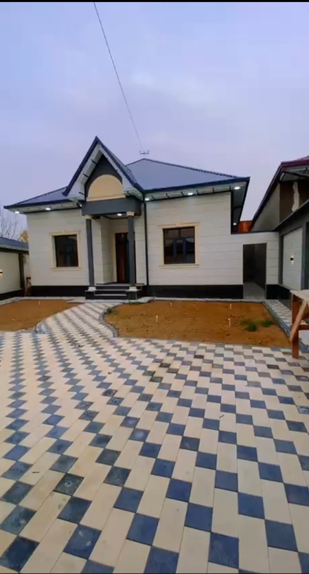 Yangi uy sotiladi