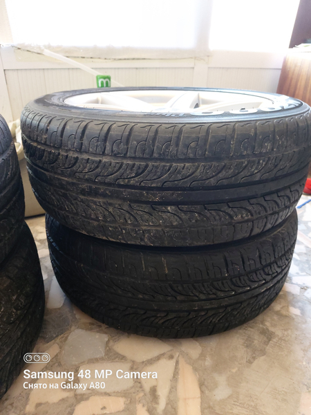 Продаётся диски оригинал мерсовский 17 дюмовый  4 отверстие