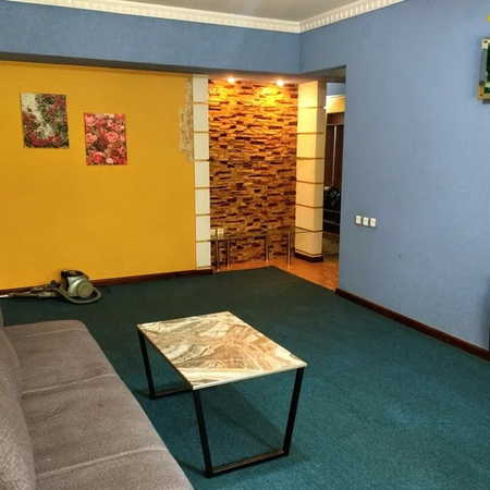 Ц-5, Галерейка 1в2/2/9, 45м² Еврорем, меб+тех Ор-р: Монумент мужества