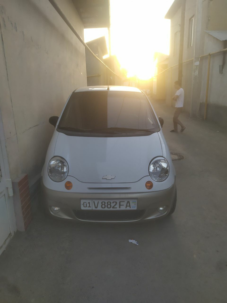 Matiz best sotiladi 2010 yil tiniq xolatda