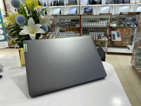 Lenovo core i3 11 avlod 8 gb ram 128 gb nvme ssd va 1000 gb hdd tayyor