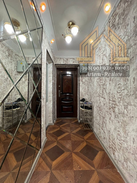 Буюк Ипак Йюли Саехат ,2/4/5 , кирпич , 2*6 балкон , 55м2 , 78 000 у.е