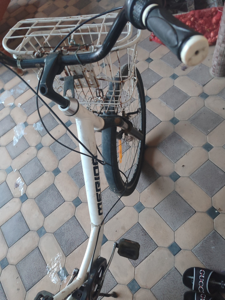 Assalamu alaykum velosiped sotiladi 1qol minilga