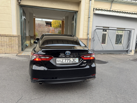 Camry 75 2023 Hydbrid WS Black Edition