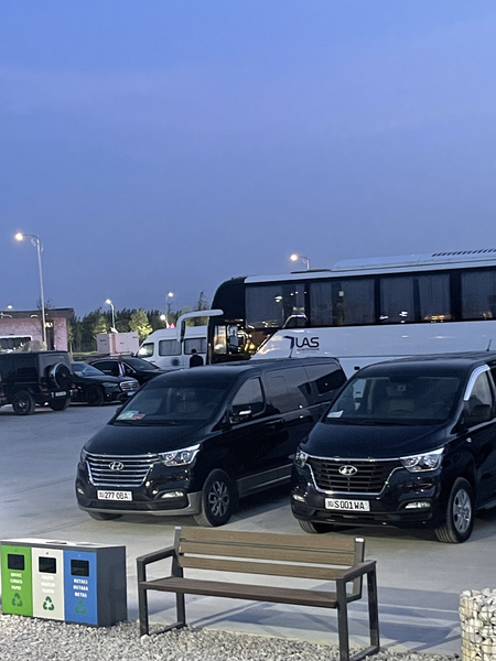 VIP TAXI Hyundai Grand Starex