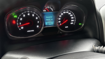 Captiva + 4 qilingan 2015 yil 56000 km holati zor ishi yoq