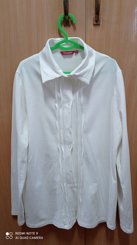 Рубашки в школу 48,50,L,158  в хорошем состоянии