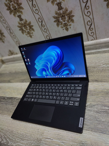 Lenovo i3 12-avlod i7 11-avloddan kuchli