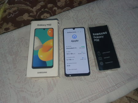 Samsung M32 8.128 GB