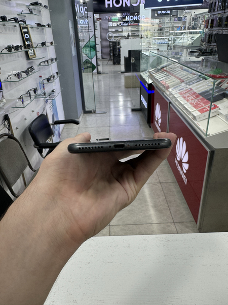 iphone 8plus yaxshi holati sotiladi