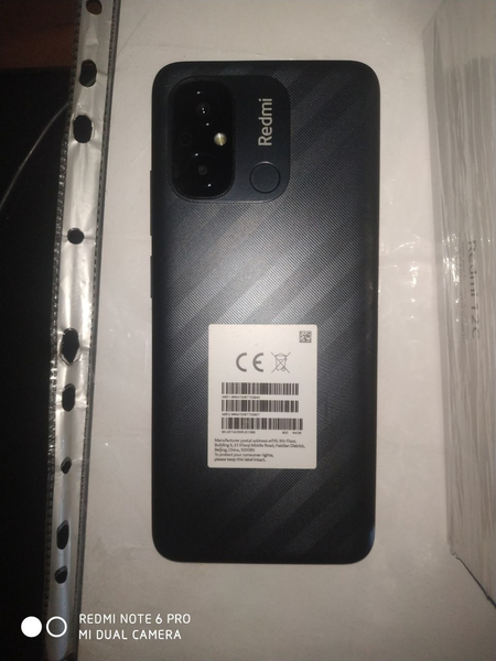Продаю redmi 12c