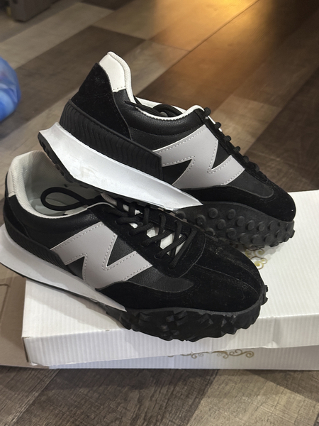 кроссовки new balance