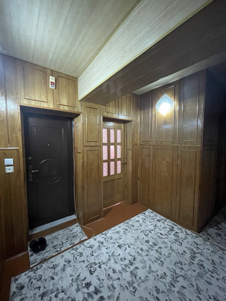Продается Банковский дом 100+кв. м возле метро Беруний