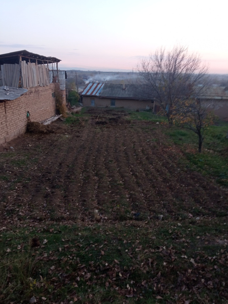 Yer sotiladi quruq yer  6sotix