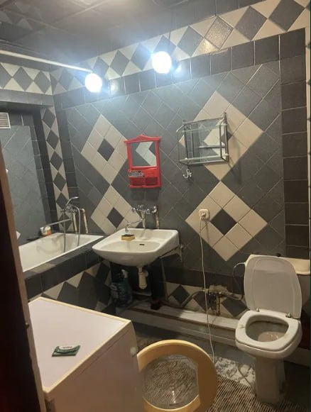Ц4  1в2/4/4 Балкон  2*6м² Общ пл 42м²