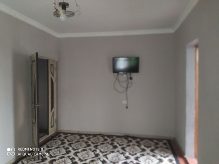 Ijaraga 1 xonali uy Qo‘yliq Panelniyda faqat oilaga beriladi
