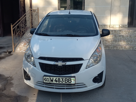 Chevrolet Spark sotiladi