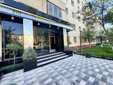 Улица Лисунова 45м2 / Продаётся С мебелью