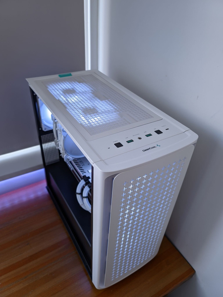 Кейс продается Deepcool CK560