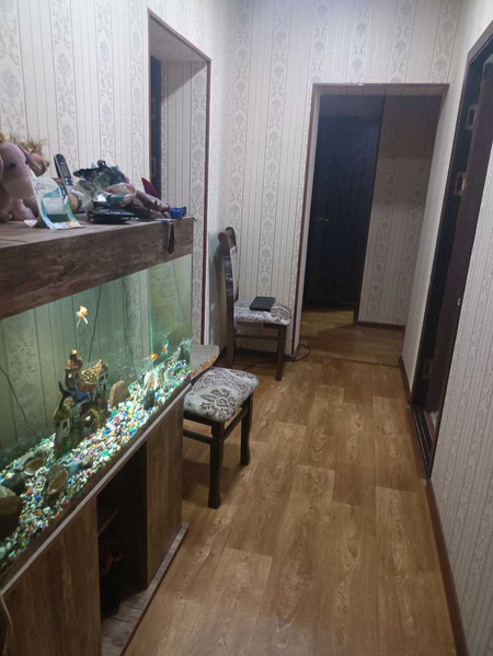 Продается  3-х комнатная квартира Сергели р-н,  м-в Строитель