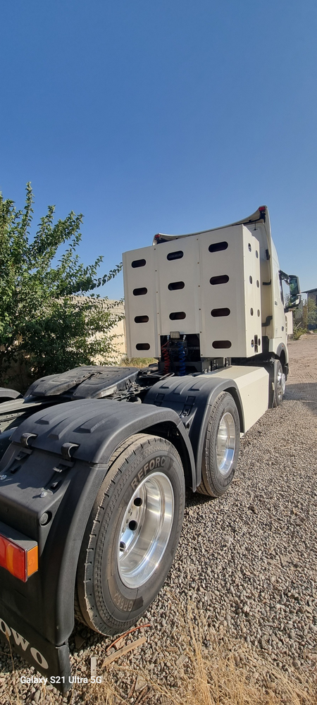 Howo-T7H 6x4 CNG E5 (2019)