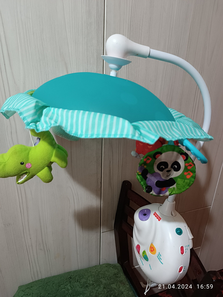 Мобиль детский Fisher price. С музыкой и проектором.