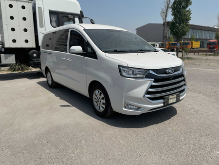 JAC M4 9уриндикли Б категорияда хайдалади !
