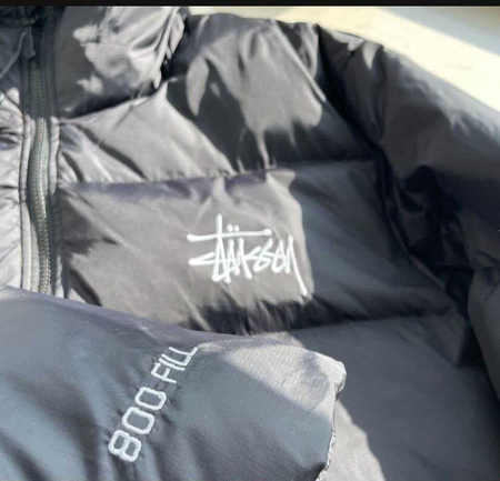 Куртка от бренда Stussy