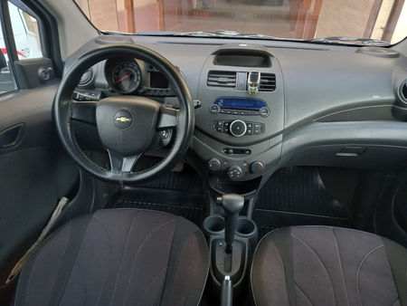 Chevrolet Spark AT sotiladi