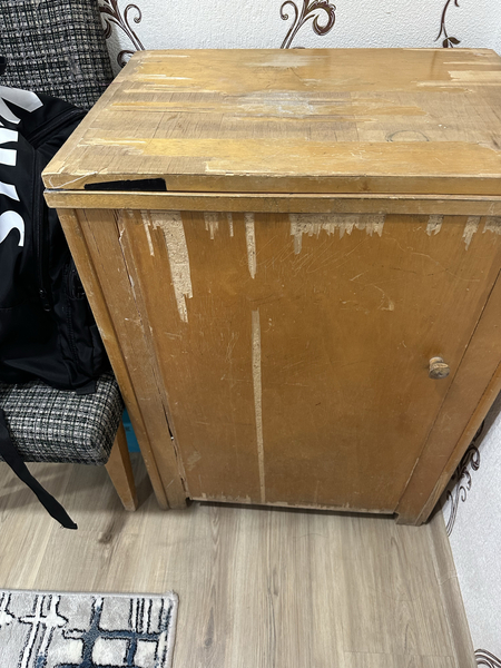 Tikuv      mashinkasi          sotiladi         Padolsk.      ishlaydi