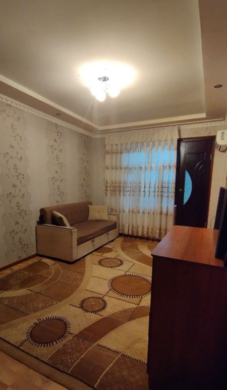 Чиланзар9  1в2/2/4 Балкон  1,5*3м² Общ пл  33м²