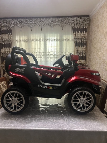 Detskiy moshina babycar xolati yengi umuman xaydalmagan sovgaga kelgan