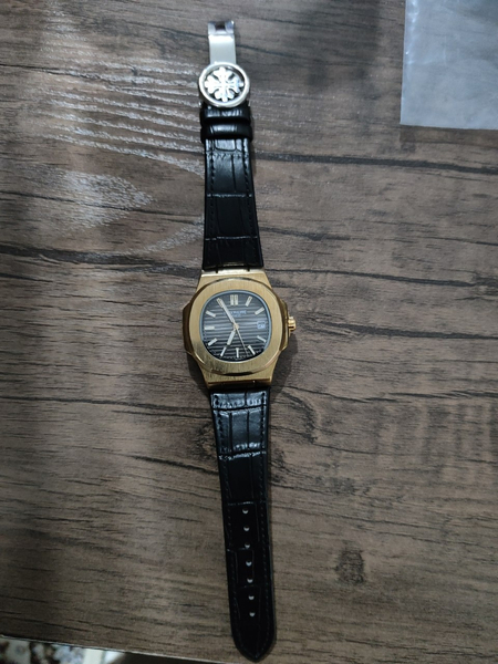Продаю новый часы Pstek Philippe Geneva
