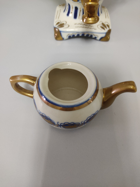 Продается самовар Гжель