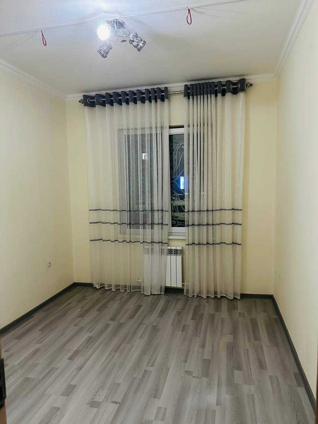 Мотридда 1 қаватда 3 хонали уй сотилади
