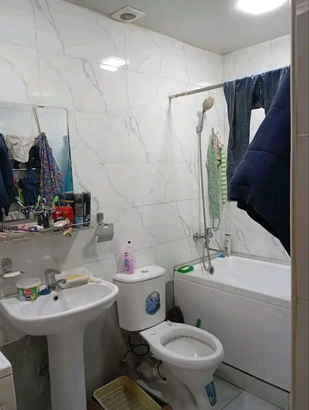 Продам квартиру в Новостройке 1в2х реределанная 50м метро дустлик