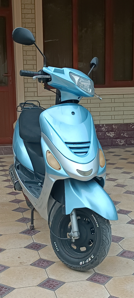 Skuter sotiladi jayron