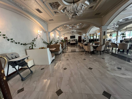 Продаётся офис 4000м2 Кушбеги