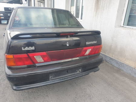 Baz (Lada] 2115 qora