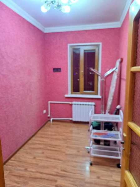 СРОЧНО Продается 3 ком квартира средний ремонт УзБум ул Фергана Йули