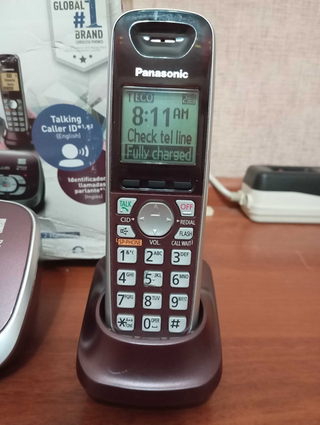 Продам радиотелефон PANASONIC две трубки на один телефонный номер.