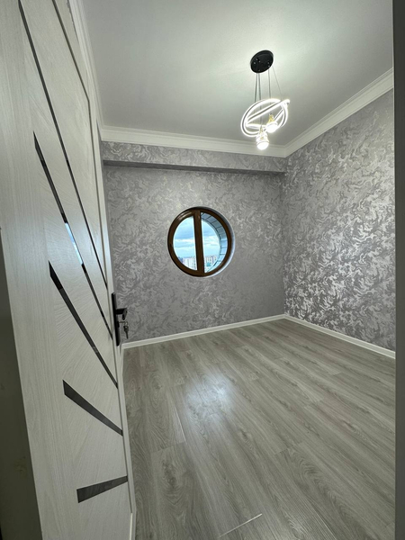 Srochna arendaga beriladi 3 xonali kvartira