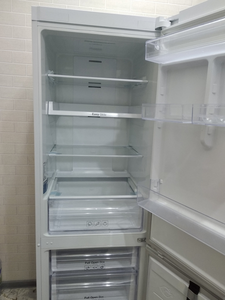 Samsung nofrost xolodilnik sotiladi