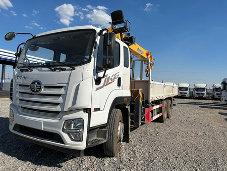 манипулятор XCMG 12 tonna Tayyori bor 1 dona