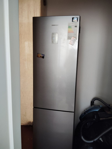 Холодильник Samsung rb37j5441sa